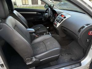 Pelēks Kia Ceed 2008 Ukmergė, ar dzinēja tilpumu 1.99 L un nobraukumu 270 tūkst. km par 1300 €, foto 14 vietnē AUTOMOTO.COM.LV