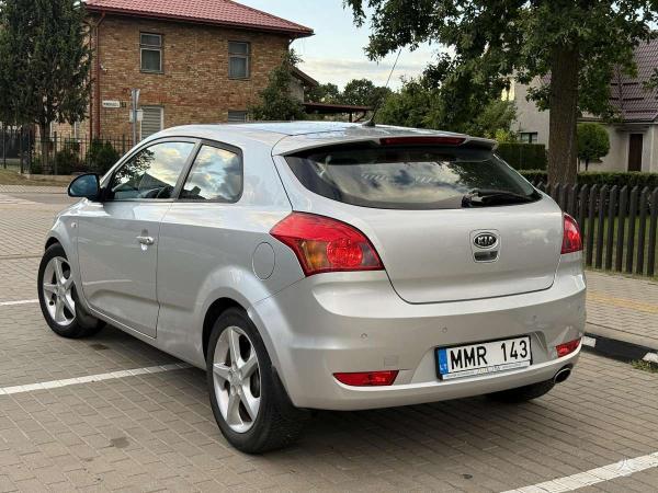 Серый Киа Сид 2008 в Укмерге, объемом двигателя 1.99 л и пробегом 270 тыс. км за 1300 €, фото 3 на AUTOMOTO.COM.LV