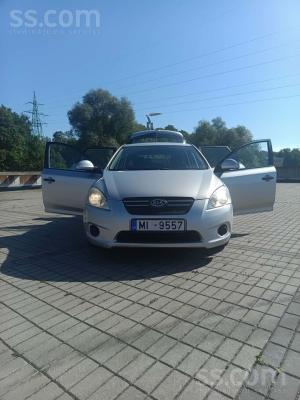 Grey Kia Ceed 2008 in Riga, with an engine capacity of 1.60 L and mileage of 203 thousand km for 1950 €, photo  on AUTOMOTO.COM.LV