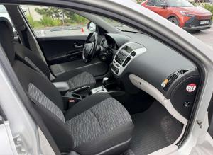 Pelēks Kia Ceed 2009 Viļņa, ar dzinēja tilpumu 1.58 L un nobraukumu 200 tūkst. km par 2950 €, foto 15 vietnē AUTOMOTO.COM.LV