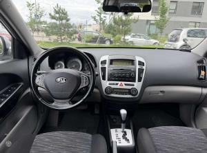 Pelēks Kia Ceed 2009 Viļņa, ar dzinēja tilpumu 1.58 L un nobraukumu 200 tūkst. km par 2950 €, foto 18 vietnē AUTOMOTO.COM.LV