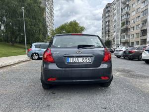 Grey Kia Ceed 2009 in Vilnius, with an engine capacity of 1.60 L and mileage of 207 thousand km for 1650 €, photo 6 on AUTOMOTO.COM.LV