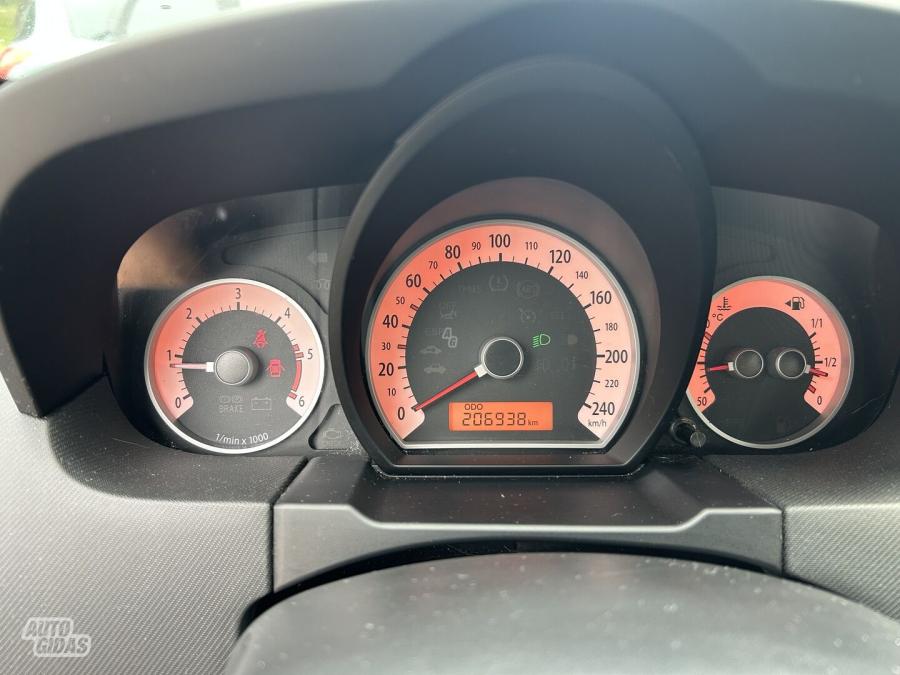 Grey Kia Ceed 2009 in Vilnius, with an engine capacity of 1.60 L and mileage of 207 thousand km for 1650 €, photo 18 on AUTOMOTO.COM.LV