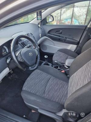 Pelēks Kia Ceed 2009 Kauņa, ar dzinēja tilpumu 1.40 L un nobraukumu 135 tūkst. km par 3000 €, foto 6 vietnē AUTOMOTO.COM.LV