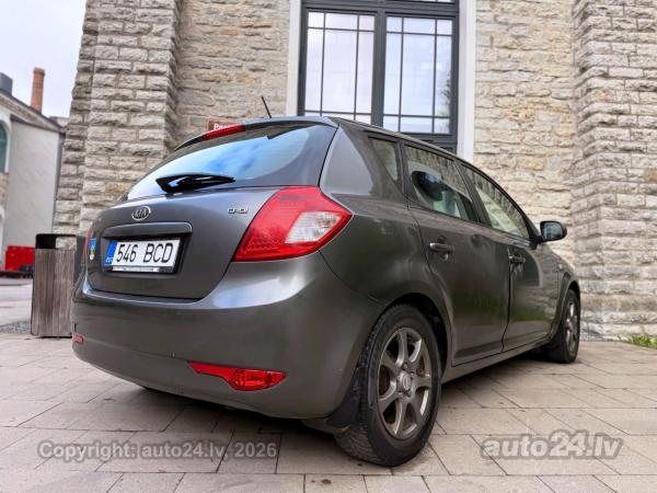 Серый Киа Сид 2009 в Таллин, объемом двигателя 1.60 л и пробегом 300 тыс. км за 2499 €, фото 4 на AUTOMOTO.COM.LV