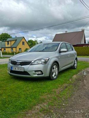 Pelēks Kia Ceed 2010 Tiri, ar dzinēja tilpumu 1.60 L un nobraukumu 294 tūkst. km par 2499 €, foto  vietnē AUTOMOTO.COM.LV