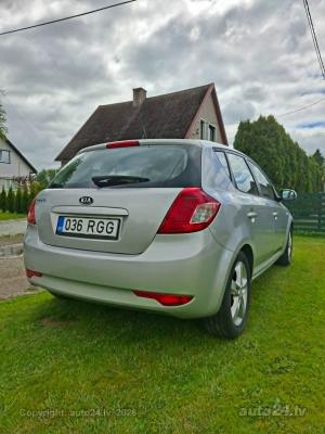 Grey Kia Ceed 2010 in Turi, with an engine capacity of 1.60 L and mileage of 294 thousand km for 2499 €, photo 5 on AUTOMOTO.COM.LV