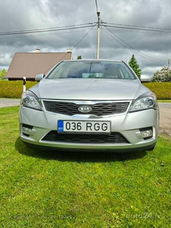 Pelēks Kia Ceed 2010 Tiri, ar dzinēja tilpumu 1.60 L un nobraukumu 294 tūkst. km par 2499 €, foto 10 vietnē AUTOMOTO.COM.LV