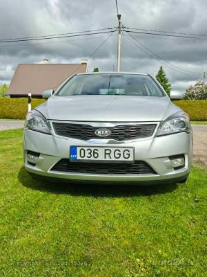 Grey Kia Ceed 2010 in Turi, with an engine capacity of 1.60 L and mileage of 294 thousand km for 2499 €, photo 11 on AUTOMOTO.COM.LV