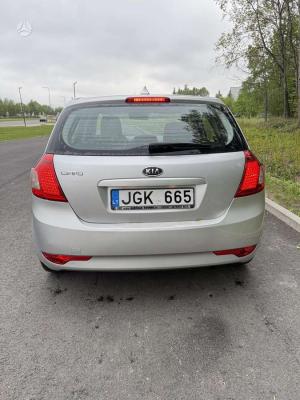 Pelēks Kia Ceed 2010 Kauņa, ar dzinēja tilpumu 1.40 L un nobraukumu 166 tūkst. km par 1700 €, foto 6 vietnē AUTOMOTO.COM.LV