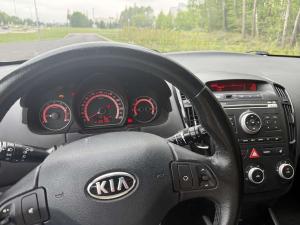 Pelēks Kia Ceed 2010 Kauņa, ar dzinēja tilpumu 1.40 L un nobraukumu 166 tūkst. km par 1700 €, foto 9 vietnē AUTOMOTO.COM.LV