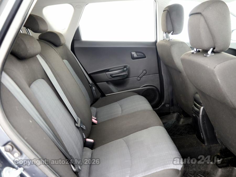 Pelēks Kia Ceed 2010 Tallina, ar dzinēja tilpumu 1.60 L un nobraukumu 169 tūkst. km par 1999 €, foto 8 vietnē AUTOMOTO.COM.LV