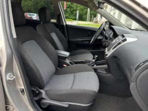 Pelēks Kia Ceed 2011 Viļņa, ar dzinēja tilpumu 1.58 L un nobraukumu 286 tūkst. km par 1650 €, foto 13 vietnē AUTOMOTO.COM.LV