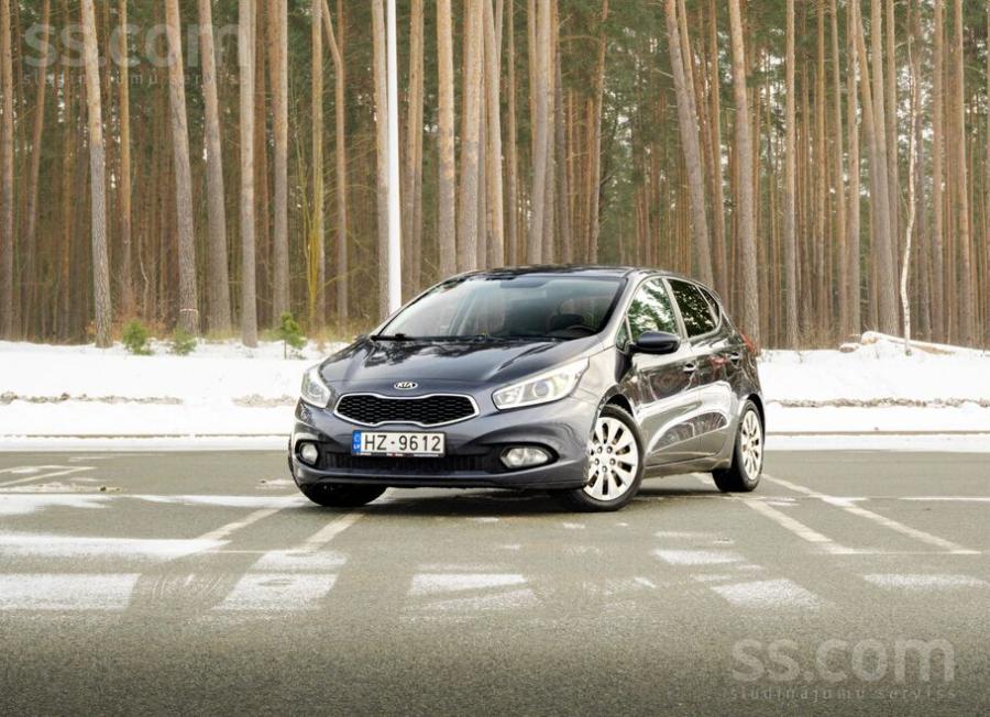 Pelēks Kia Ceed 2012 Rīga, ar dzinēja tilpumu 1.40 L un nobraukumu 290 tūkst. km par 3990 €, foto 1 vietnē AUTOMOTO.COM.LV
