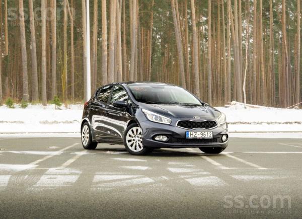 Grey Kia Ceed 2012 in Riga, with an engine capacity of 1.40 L and mileage of 290 thousand km for 3990 €, photo 2 on AUTOMOTO.COM.LV