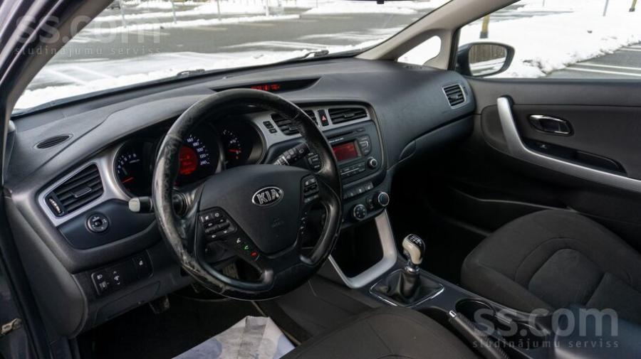 Pelēks Kia Ceed 2012 Rīga, ar dzinēja tilpumu 1.40 L un nobraukumu 290 tūkst. km par 3990 €, foto 10 vietnē AUTOMOTO.COM.LV