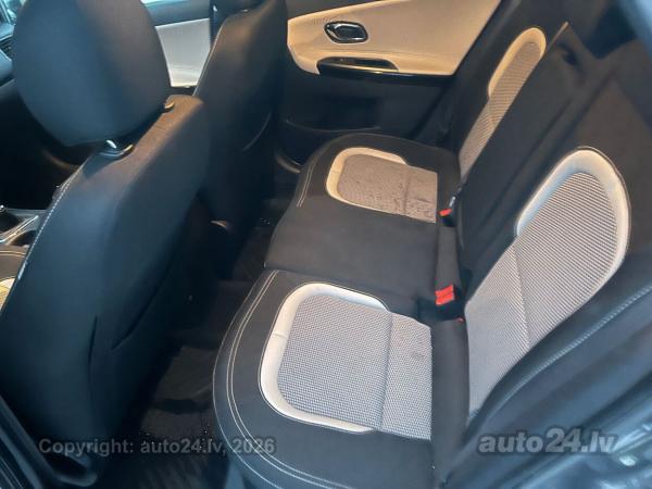 Pelēks Kia Ceed 2012 Rapla, ar dzinēja tilpumu 1.60 L un nobraukumu 212 tūkst. km par 3500 €, foto 3 vietnē AUTOMOTO.COM.LV