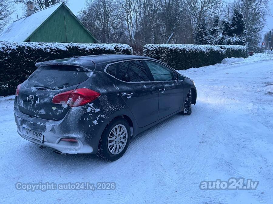 Grey Kia Ceed 2012 in Rapla, with an engine capacity of 1.60 L and mileage of 212 thousand km for 3500 €, photo 7 on AUTOMOTO.COM.LV