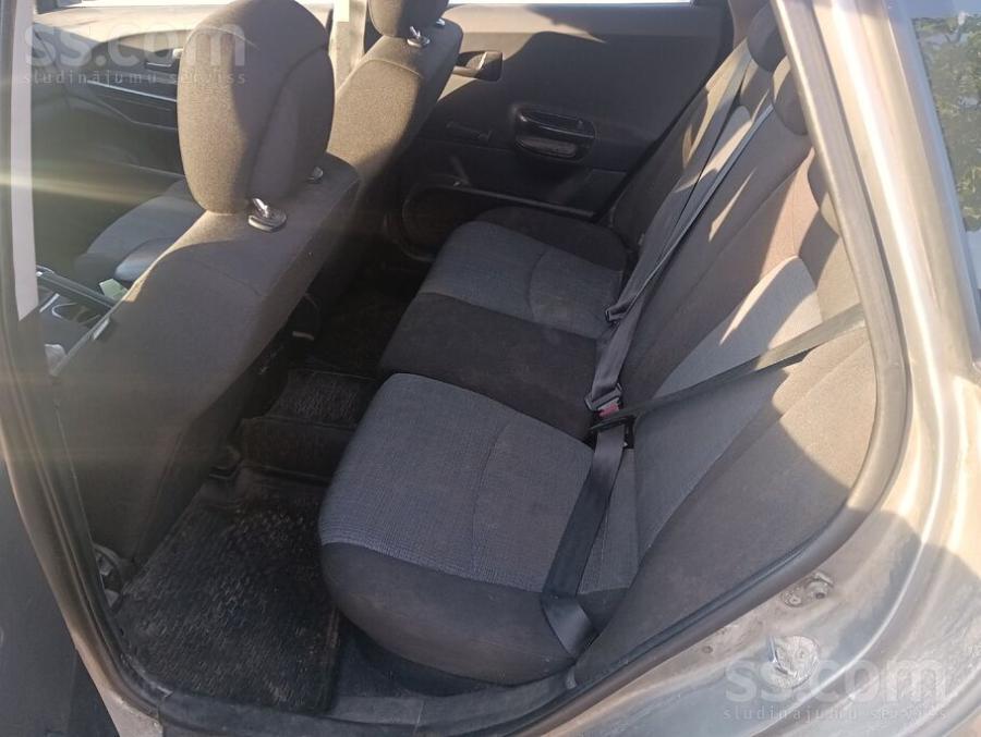 Pelēks Kia Ceed 2012 Limbaži, ar dzinēja tilpumu 1.60 L un nobraukumu 375 tūkst. km par 1600 €, foto 4 vietnē AUTOMOTO.COM.LV