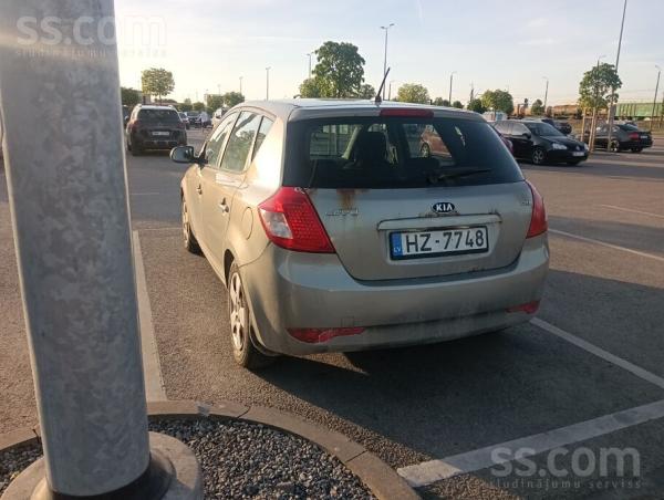 Серый Киа Сид 2012 в Лимбажи, объемом двигателя 1.60 л и пробегом 375 тыс. км за 1600 €, фото 5 на AUTOMOTO.COM.LV