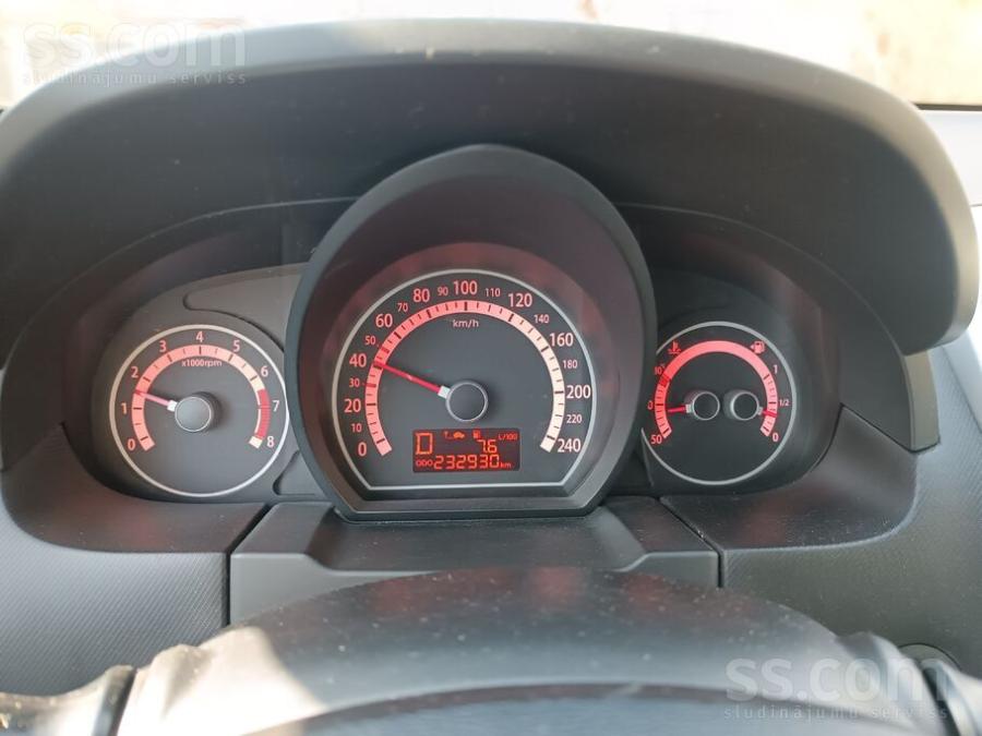 Grey Kia Ceed 2012 in Riga, with an engine capacity of 1.60 L and mileage of 233 thousand km for 3500 €, photo 9 on AUTOMOTO.COM.LV
