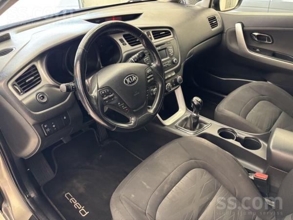 Pelēks Kia Ceed 2012 Rīga, ar dzinēja tilpumu 1.40 L un nobraukumu 147 tūkst. km par 3500 €, foto 7 vietnē AUTOMOTO.COM.LV