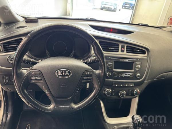 Pelēks Kia Ceed 2012 Rīga, ar dzinēja tilpumu 1.40 L un nobraukumu 147 tūkst. km par 3500 €, foto 8 vietnē AUTOMOTO.COM.LV