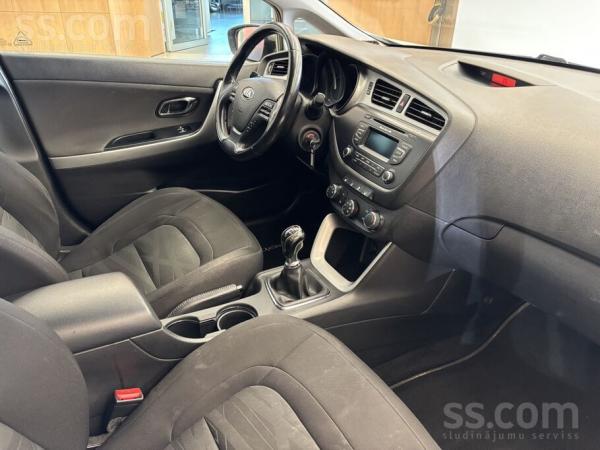 Pelēks Kia Ceed 2012 Rīga, ar dzinēja tilpumu 1.40 L un nobraukumu 147 tūkst. km par 3500 €, foto 9 vietnē AUTOMOTO.COM.LV