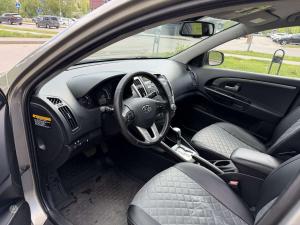 Grey Kia Ceed 2012 in Vilnius, with an engine capacity of 1.59 L and mileage of 236 thousand km for 4400 €, photo 14 on AUTOMOTO.COM.LV