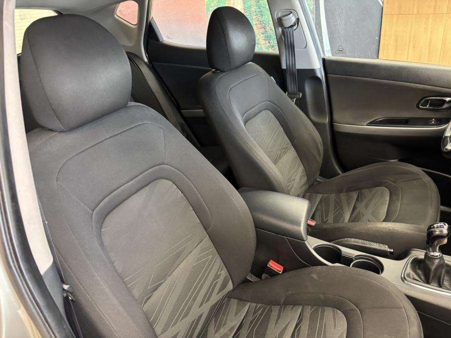 Grey Kia Ceed 2012 in Riga, with an engine capacity of 1.40 L and mileage of 147 thousand km for 3500 €, photo 12 on AUTOMOTO.COM.LV