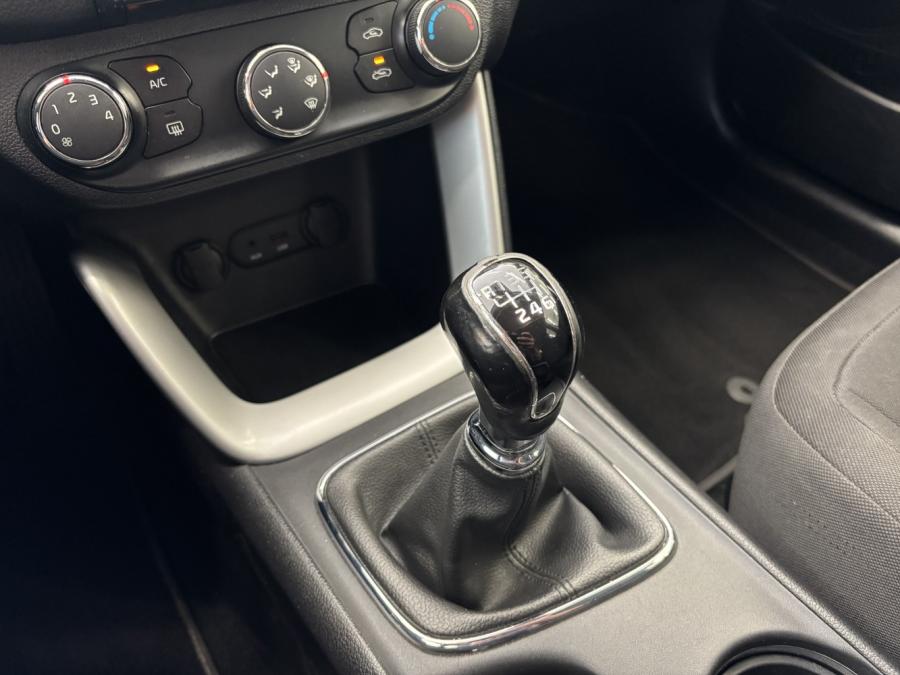 Grey Kia Ceed 2012 in Riga, with an engine capacity of 1.40 L and mileage of 147 thousand km for 3500 €, photo 20 on AUTOMOTO.COM.LV