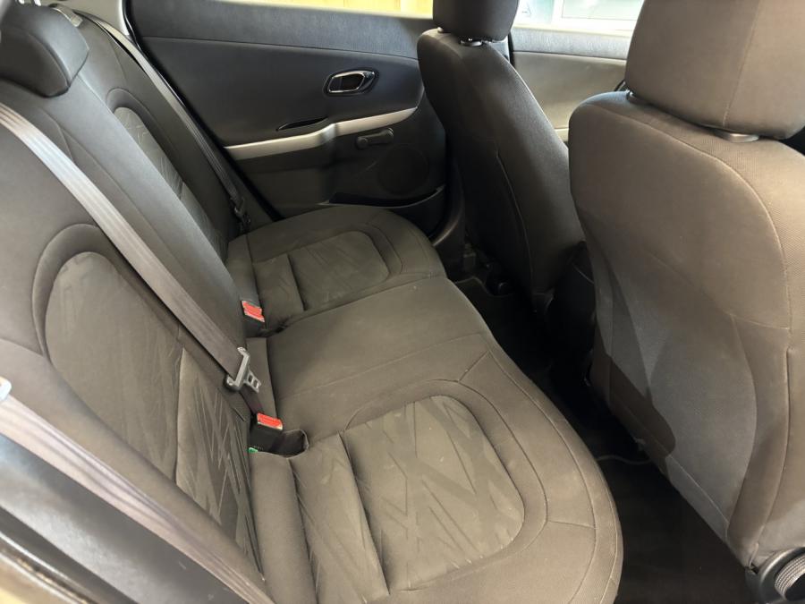 Grey Kia Ceed 2012 in Riga, with an engine capacity of 1.40 L and mileage of 147 thousand km for 3500 €, photo 23 on AUTOMOTO.COM.LV