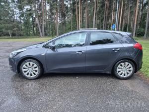 Pelēks Kia Ceed 2012 Rīga, ar dzinēja tilpumu 1.40 L un nobraukumu 318 tūkst. km par 1750 €, foto 3 vietnē AUTOMOTO.COM.LV