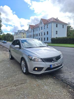 Pelēks Kia Ceed 2012 Tallina, ar dzinēja tilpumu 1.60 L un nobraukumu 305 tūkst. km par 2399 €, foto 12 vietnē AUTOMOTO.COM.LV