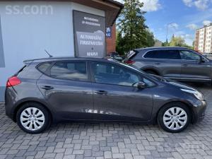 Grey Kia Ceed 2013 in Talsi, with an engine capacity of 1.40 L and mileage of 200 thousand km for 3700 €, photo 3 on AUTOMOTO.COM.LV