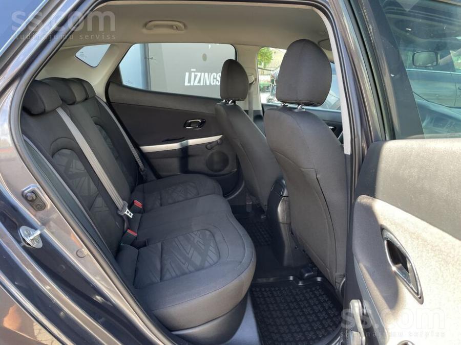 Grey Kia Ceed 2013 in Talsi, with an engine capacity of 1.40 L and mileage of 200 thousand km for 3700 €, photo 9 on AUTOMOTO.COM.LV