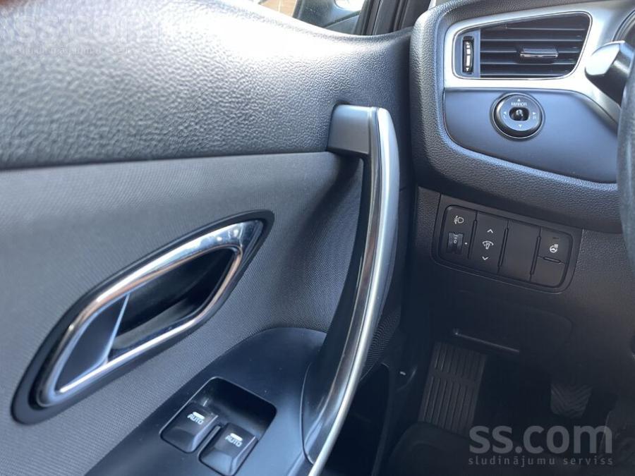 Grey Kia Ceed 2013 in Talsi, with an engine capacity of 1.40 L and mileage of 200 thousand km for 3700 €, photo 13 on AUTOMOTO.COM.LV