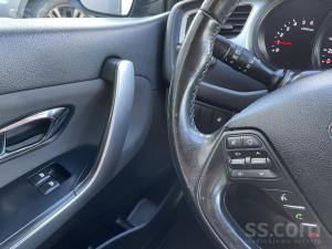Grey Kia Ceed 2013 in Talsi, with an engine capacity of 1.40 L and mileage of 200 thousand km for 3700 €, photo 14 on AUTOMOTO.COM.LV