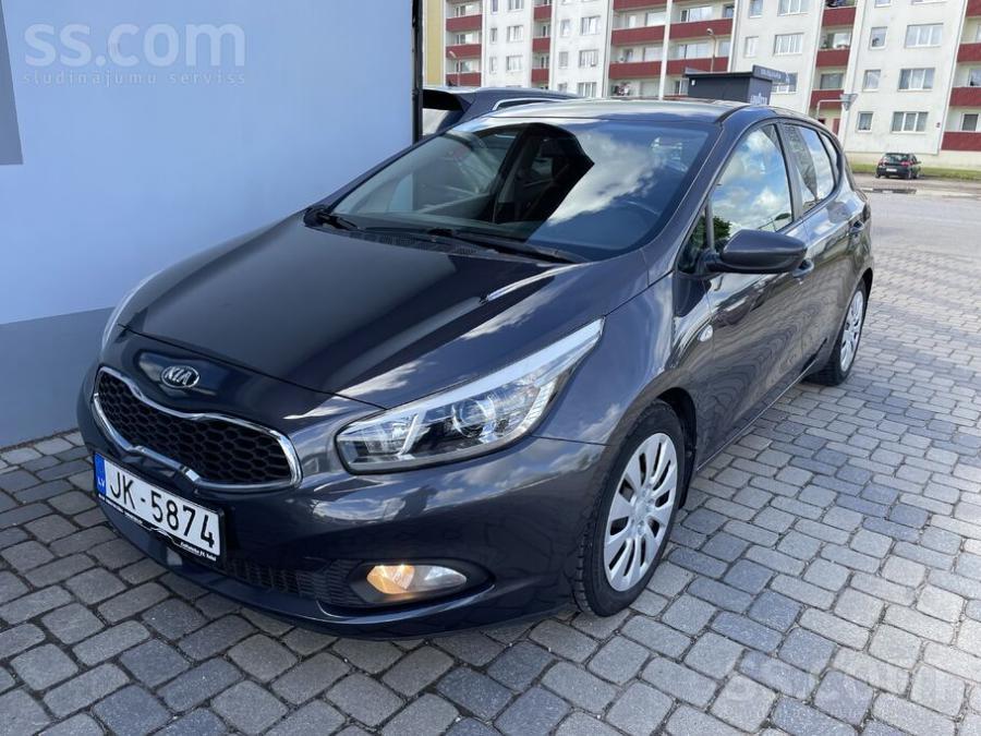 Grey Kia Ceed 2013 in Talsi, with an engine capacity of 1.40 L and mileage of 200 thousand km for 3700 €, photo 26 on AUTOMOTO.COM.LV