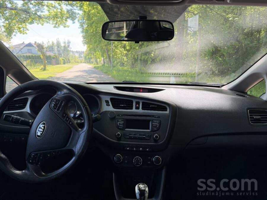 Pelēks Kia Ceed 2013 Rīga, ar dzinēja tilpumu 1.40 L un nobraukumu 0 tūkst. km par 1600 €, foto 7 vietnē AUTOMOTO.COM.LV