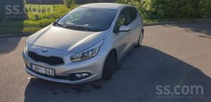 Pelēks Kia Ceed 2013 Rīga, ar dzinēja tilpumu 1.60 L un nobraukumu 150 tūkst. km par 4500 €, foto 1 vietnē AUTOMOTO.COM.LV