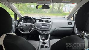 Pelēks Kia Ceed 2013 Rīga, ar dzinēja tilpumu 1.60 L un nobraukumu 150 tūkst. km par 4500 €, foto 6 vietnē AUTOMOTO.COM.LV