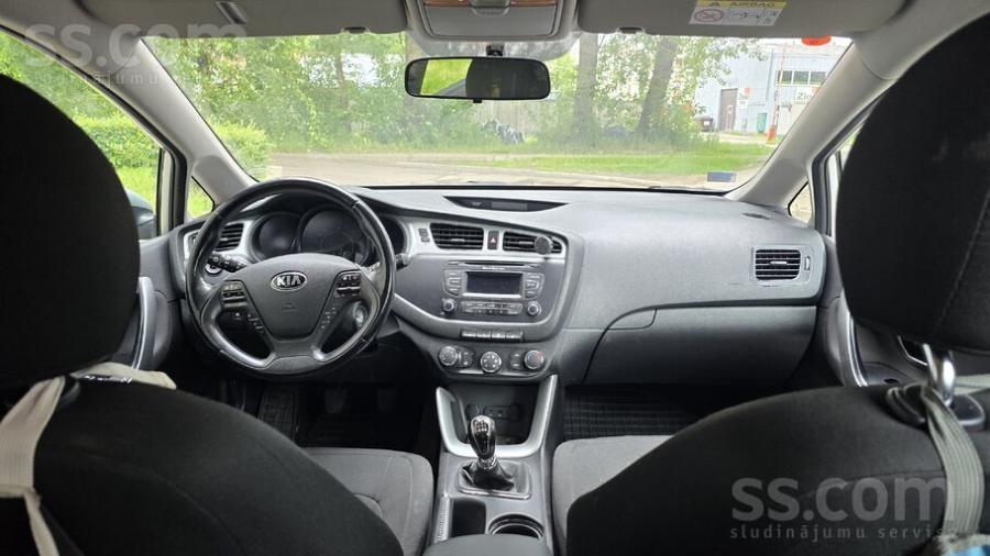 Pelēks Kia Ceed 2013 Rīga, ar dzinēja tilpumu 1.60 L un nobraukumu 150 tūkst. km par 4500 €, foto 6 vietnē AUTOMOTO.COM.LV