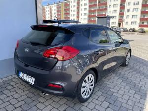 Grey Kia Ceed 2013 in Talsi, with an engine capacity of 1.40 L and mileage of 200 thousand km for 3700 €, photo 4 on AUTOMOTO.COM.LV