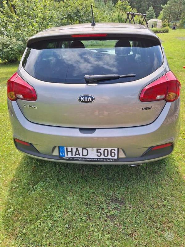 Grey Kia Ceed 2013 in Vilnius, with an engine capacity of 1.40 L and mileage of 153 thousand km for 3800 €, photo 3 on AUTOMOTO.COM.LV