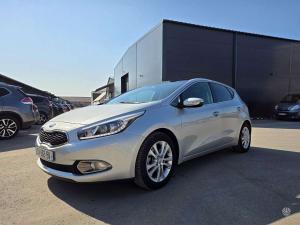 Pelēks Kia Ceed 2013 Tauragė, ar dzinēja tilpumu 1.58 L un nobraukumu 233 tūkst. km par 3900 €, foto  vietnē AUTOMOTO.COM.LV