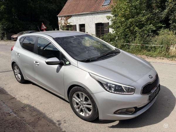 Pelēks Kia Ceed 2013 Ukmergė, ar dzinēja tilpumu 1.60 L un nobraukumu 267 tūkst. km par 2650 €, foto 1 vietnē AUTOMOTO.COM.LV
