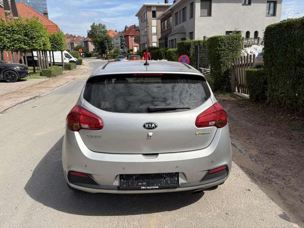 Pelēks Kia Ceed 2013 Ukmergė, ar dzinēja tilpumu 1.60 L un nobraukumu 267 tūkst. km par 2650 €, foto 5 vietnē AUTOMOTO.COM.LV