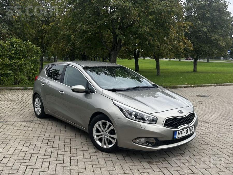 Pelēks Kia Ceed 2013 Rīga, ar dzinēja tilpumu 1.60 L un nobraukumu 176 tūkst. km par 5650 €, foto 1 vietnē AUTOMOTO.COM.LV