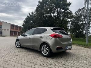Pelēks Kia Ceed 2013 Rīga, ar dzinēja tilpumu 1.60 L un nobraukumu 176 tūkst. km par 5650 €, foto 6 vietnē AUTOMOTO.COM.LV